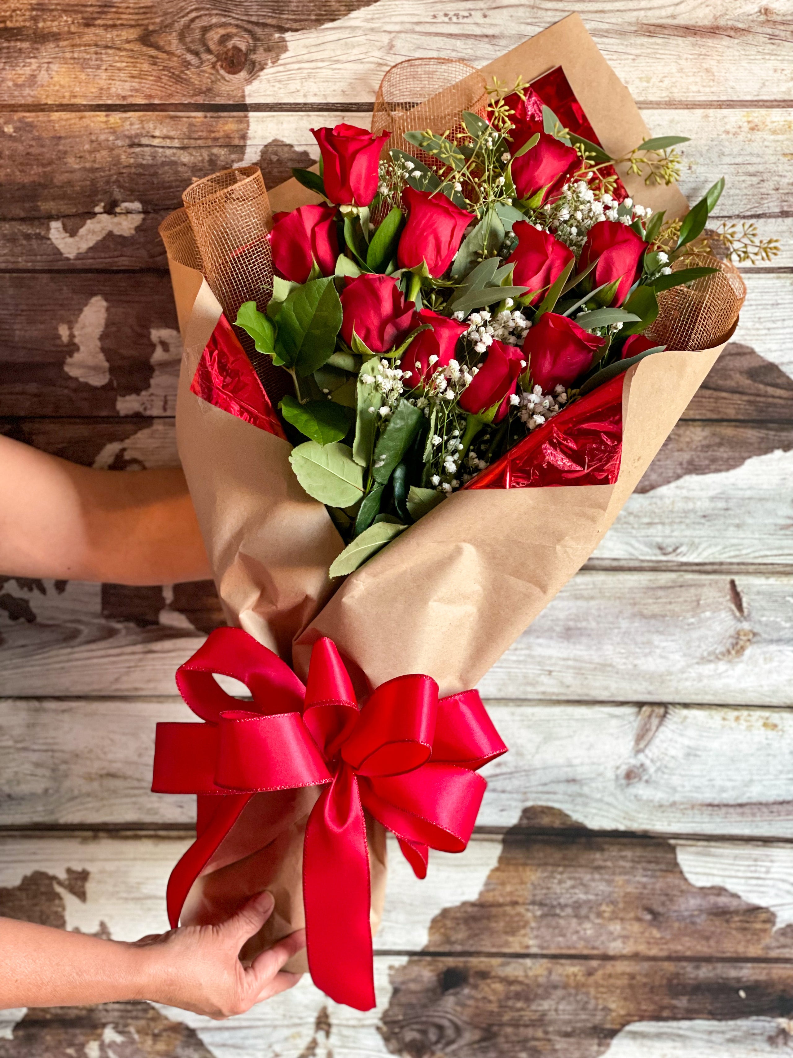 Dozen Roses Wrapped Presentation Style | Exquisite Designs